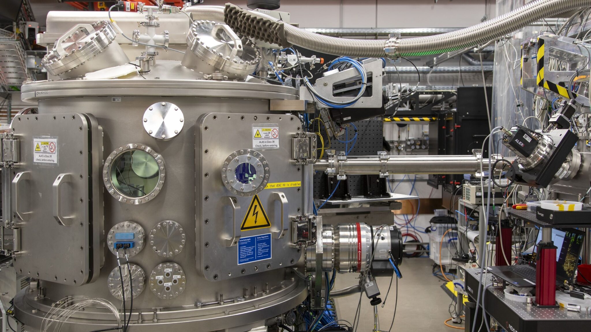 Le plus grand laser à rayons X du monde découvre un type de glace ...